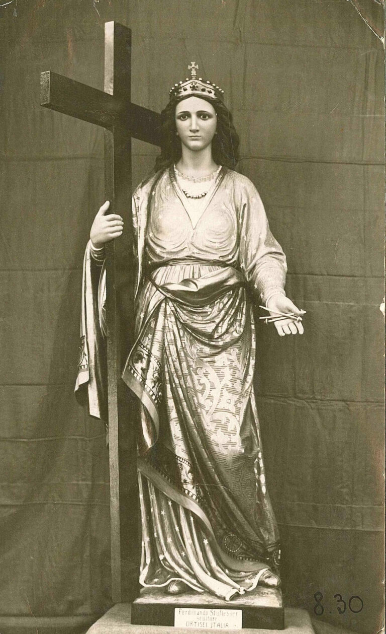 Wooden statue of St.Helen - Ferdinand Stuflesser 1875